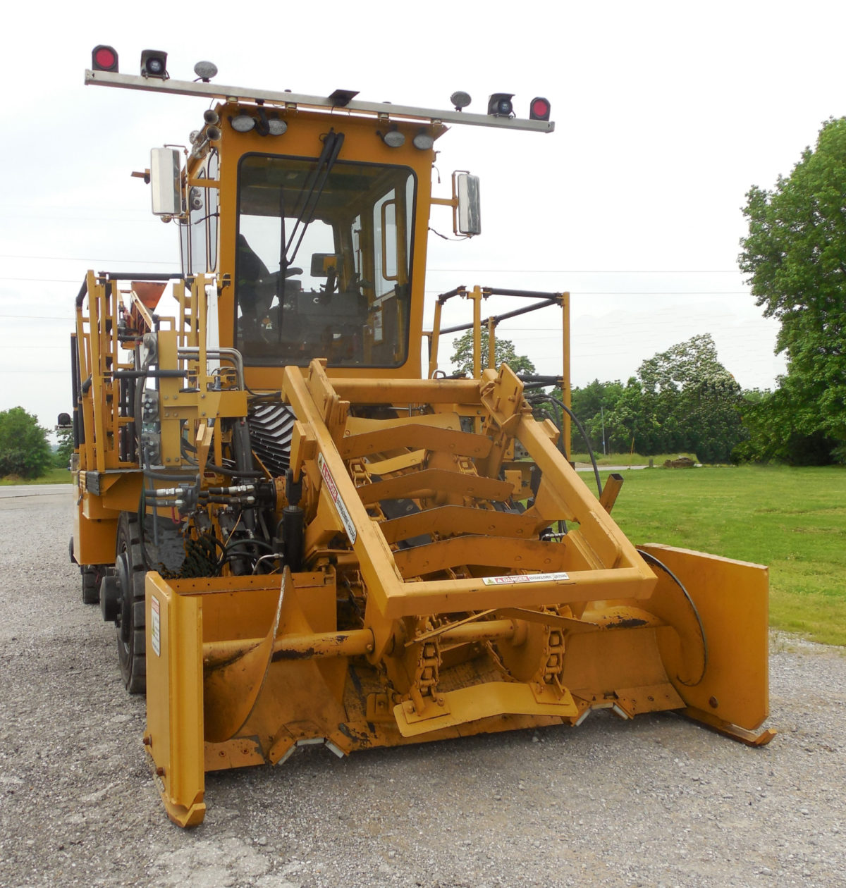 6260 Multi-Purpose Machine—Sand Removal Head « MPI—Mineral Products, Inc.