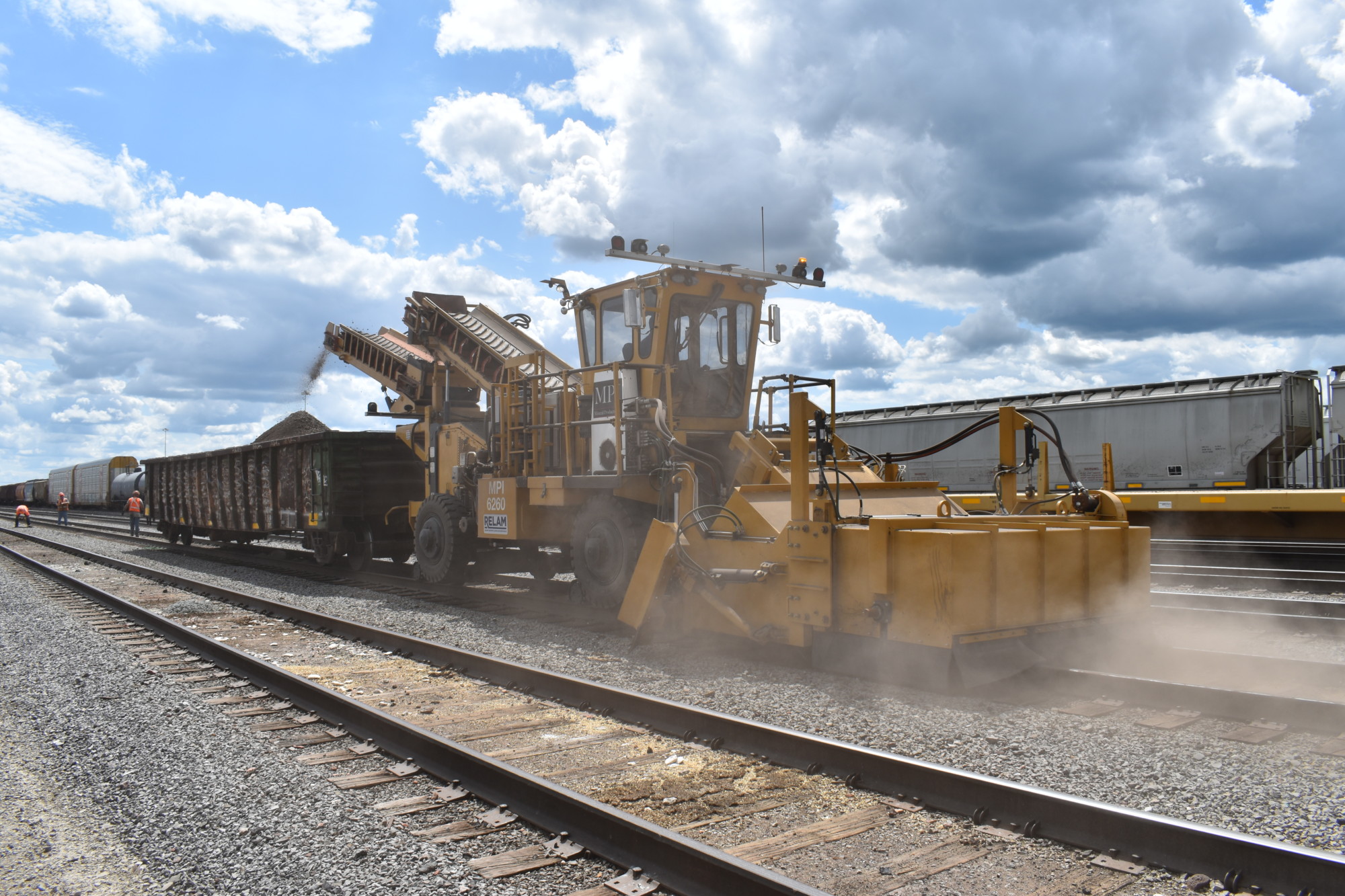 6260 Multi-Purpose Machine—V4 Broom Head « MPI—Mineral Products, Inc.